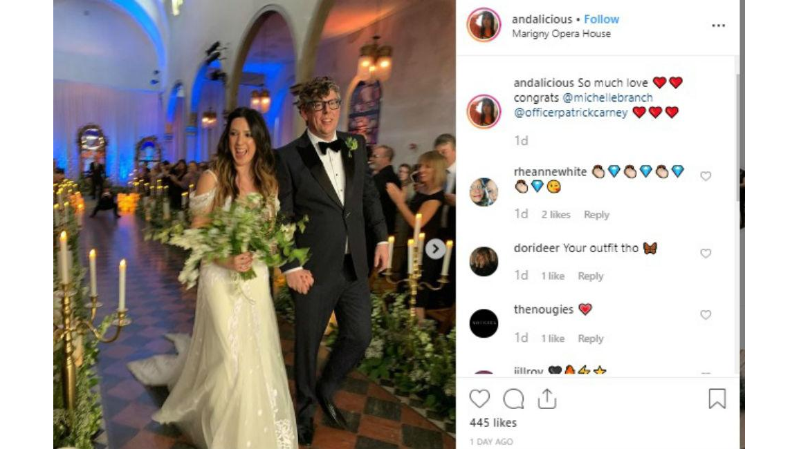 Michelle Branch gets married - 8days