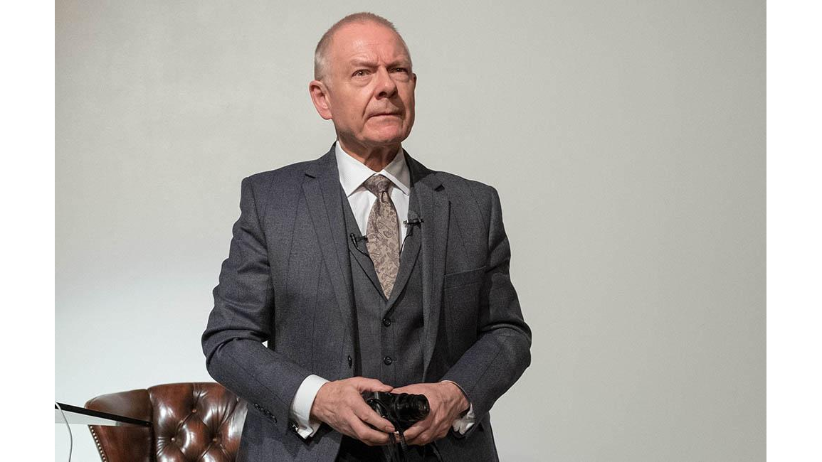 Robert Fripp says King Crimson will end with him - 8days