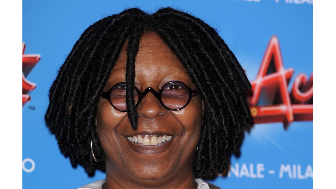 Whoopi Goldberg almost died from pneumonia - 8days