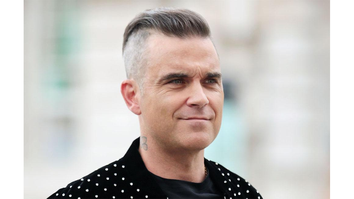 Robbie Williams is new face of Weight Watchers - 8days