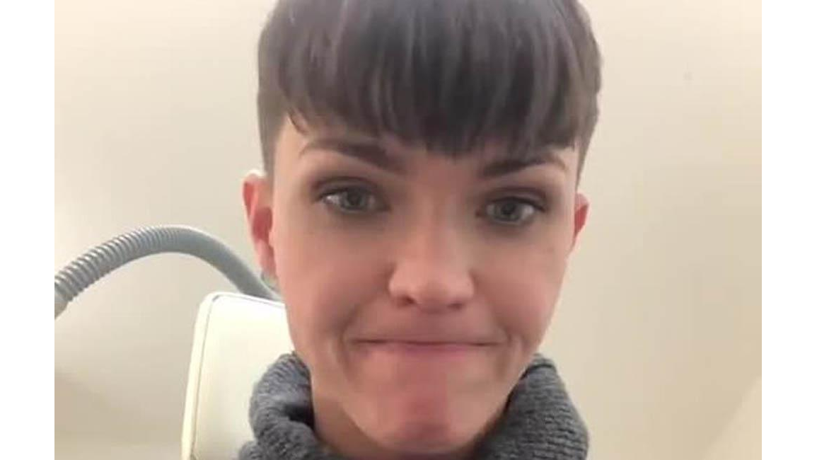 Ruby Rose rushed to hospital after getting earplug stuck - 8days