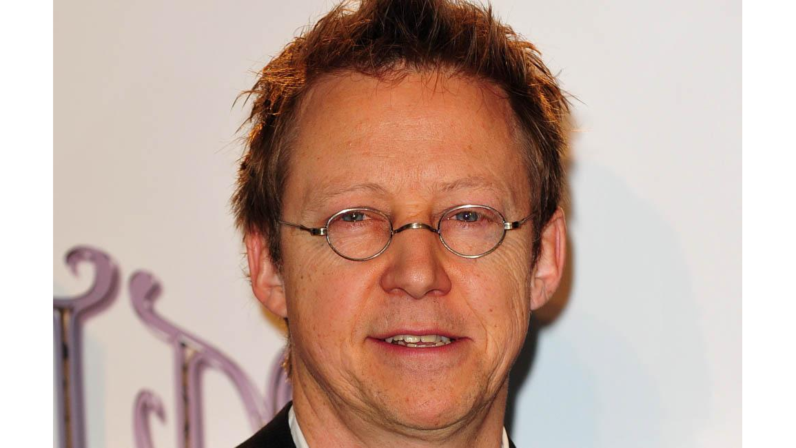 Simon Mayo: Jo Whiley's hairy toes made me quit BBC Radio 2 - 8days