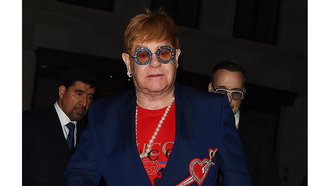 Sir Elton John pays tribute to Mac Miller - 8days Sir Elton John pays tribute to Mac Miller - 8days