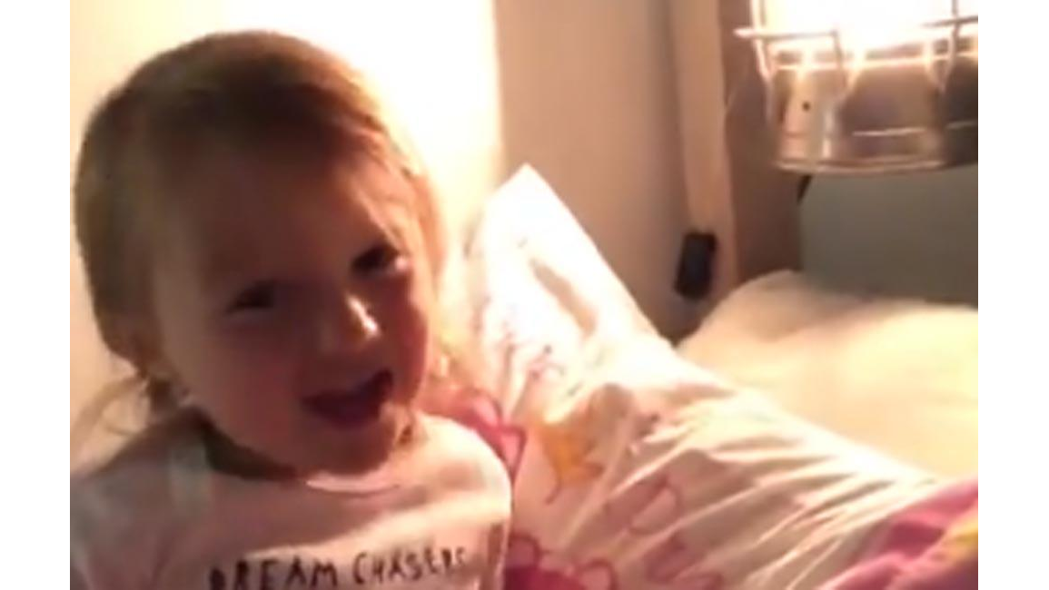 Kelly Clarkson's daughter's cute Chris Martin crush - 8days