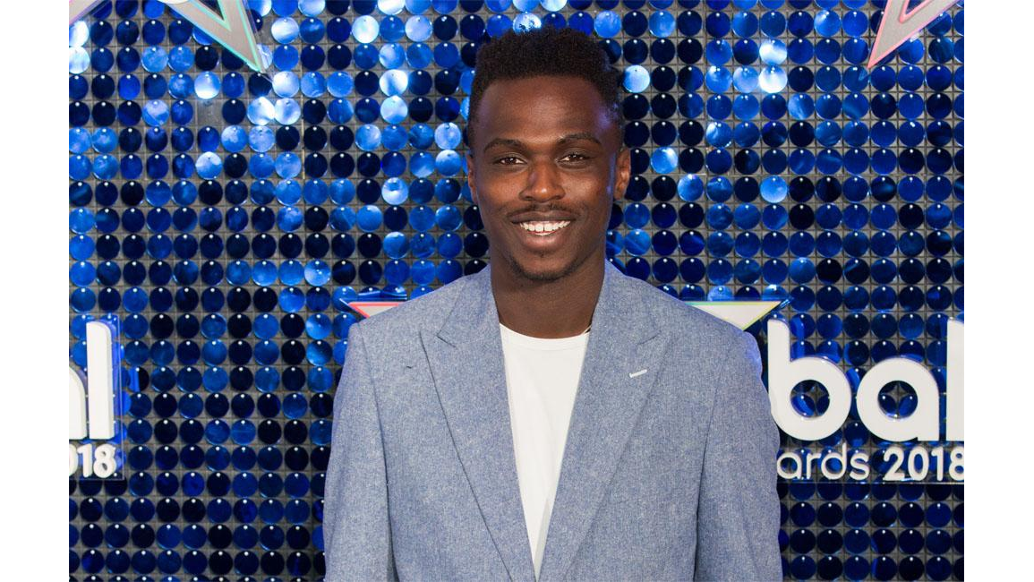 The Voice's Mo Jamil dropped by label - 8days