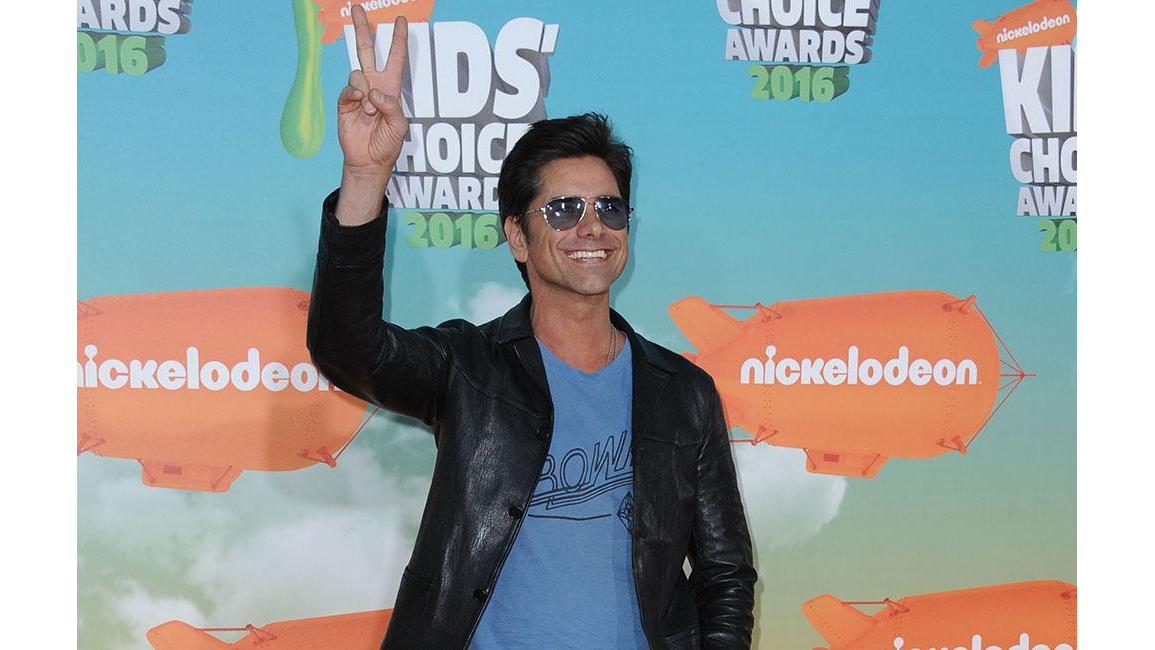 John Stamos: Being a father is 'everything' - 8days
