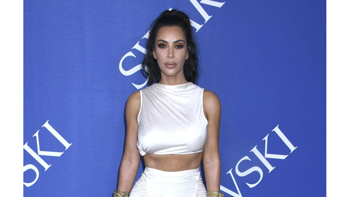 Kim Kardashian West trying to get Twitter edit button - 8days