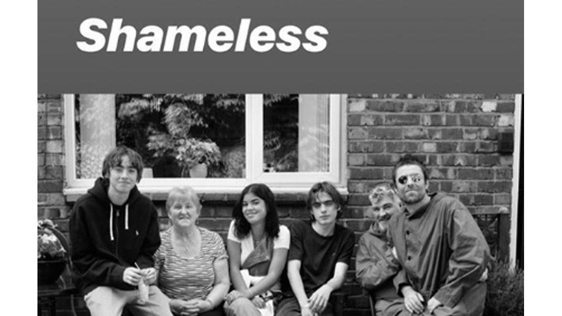 Molly Moorish meets granmother Peggy Gallagher - 8days