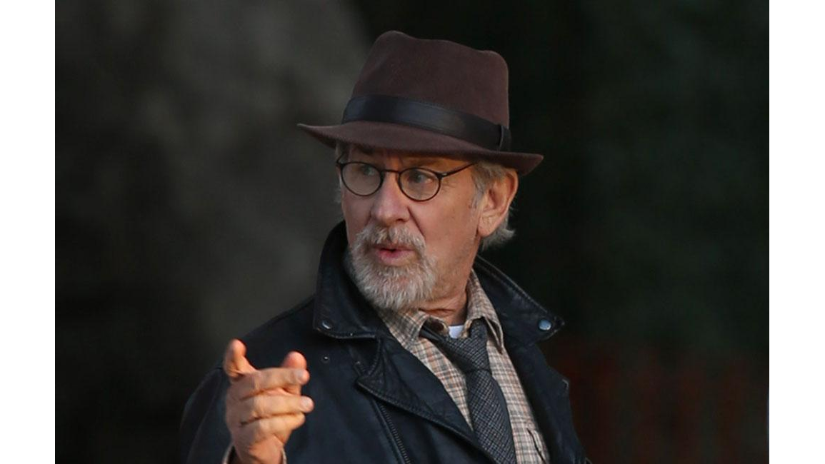 Steven Spielberg speaks of Schindler's List 'trauma' - 8days