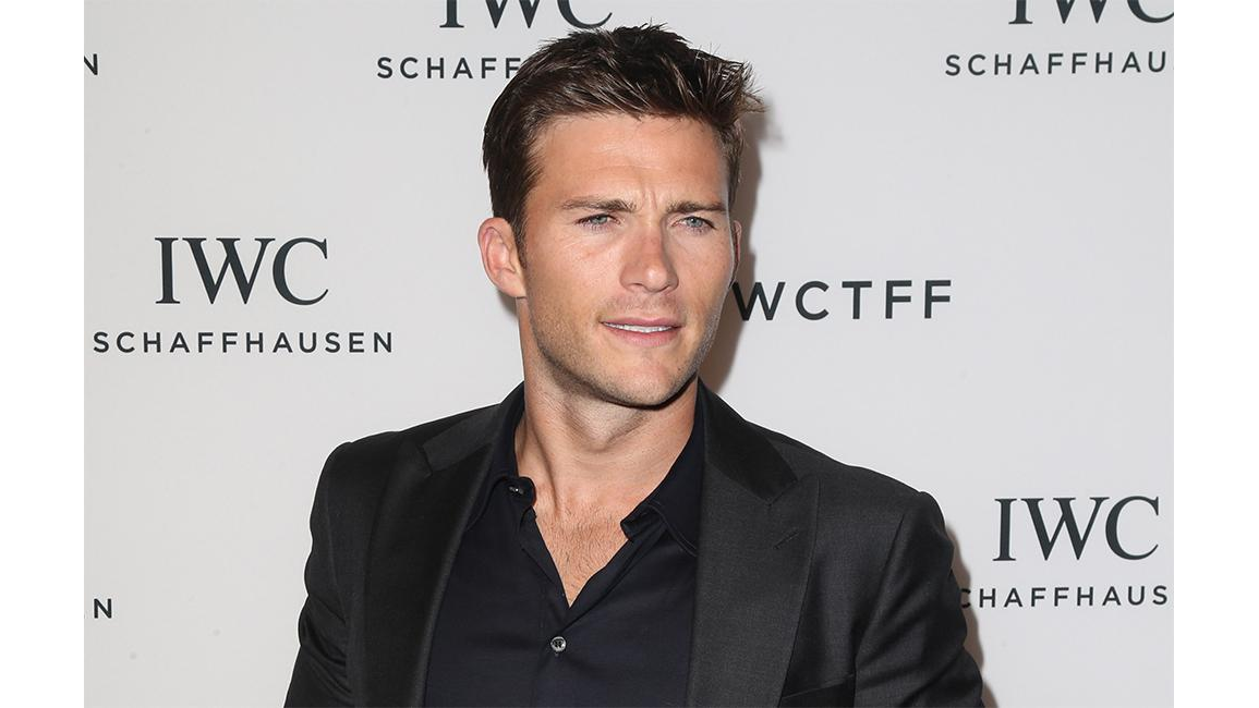 Scott Eastwood would love to return for another Pacific Rim movie - 8days