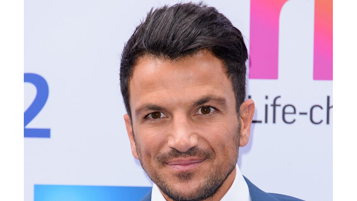 Peter Andre wants to modernise Buckingham Palace - 8 Days