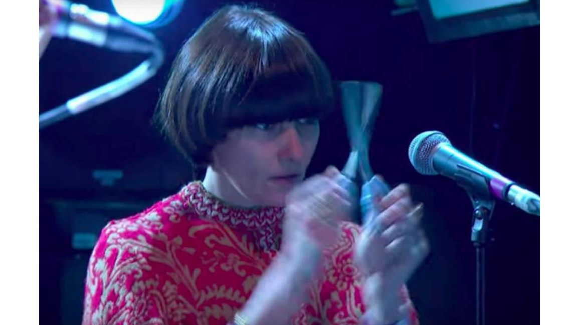 Liam Gallagher cuts Noel no slack for scissor player - 8days