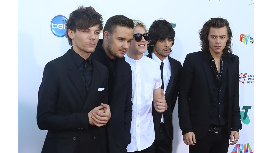 One Direction's tour bus for sale - 8days