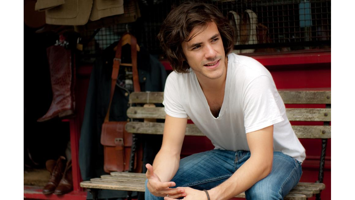 Jack Savoretti unveils new LP Songs From Different Times - 8days