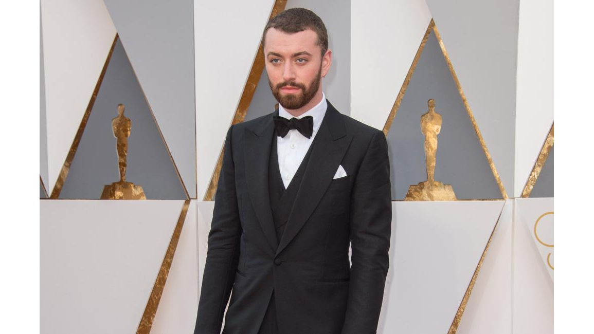 Sam Smith seen kissing Brandon Flynn in New York - 8days