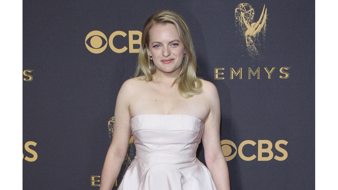 Elisabeth Moss Blacked Out Collecting Emmy 8 Days