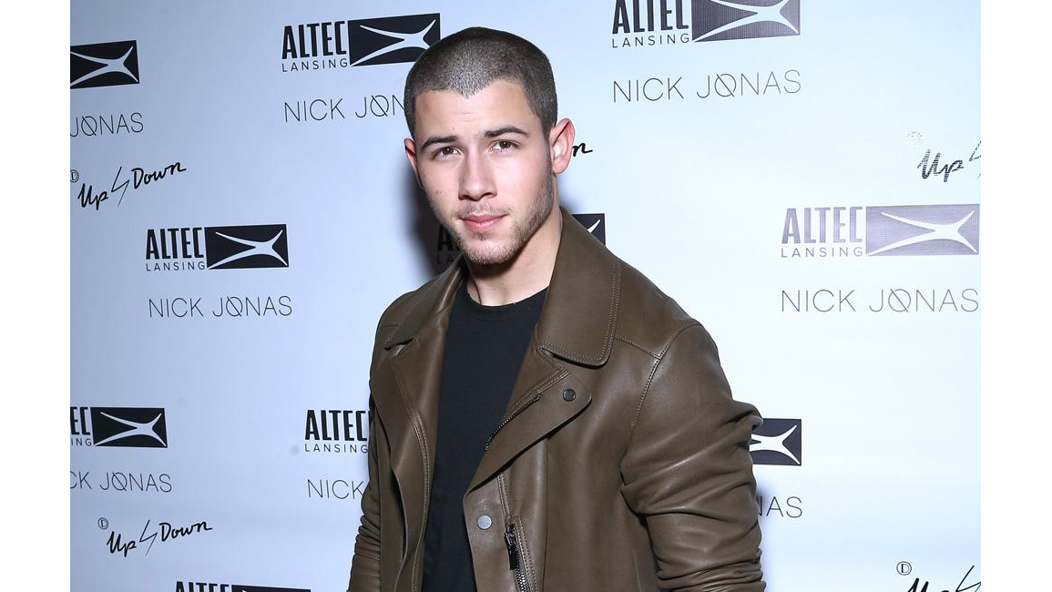 Nick Jonas reveals dad Kevin Jonas Sr is cancer free - 8days