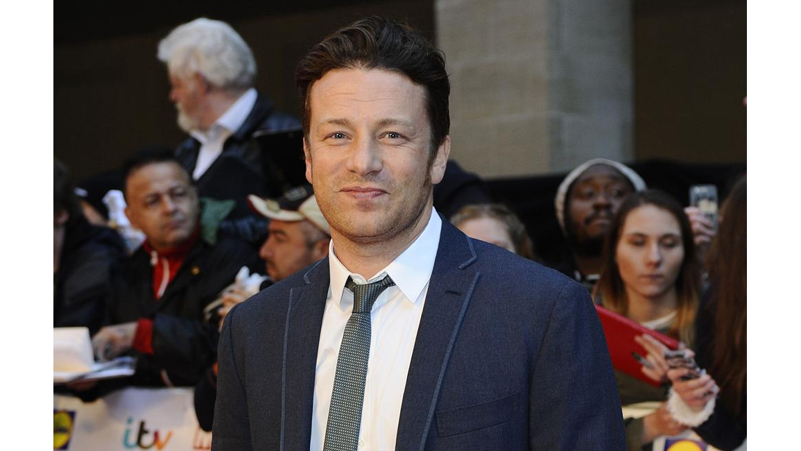 Embarrassing dad Jamie Oliver - 8days