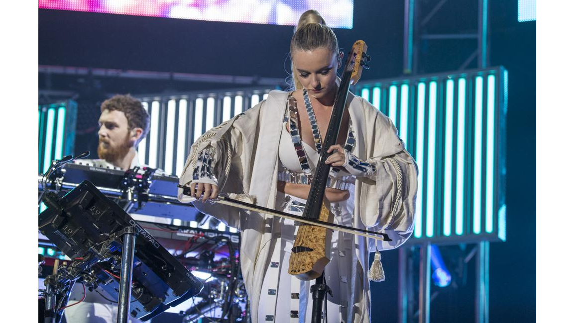 Clean Bandit don't want a regular singer - 8days