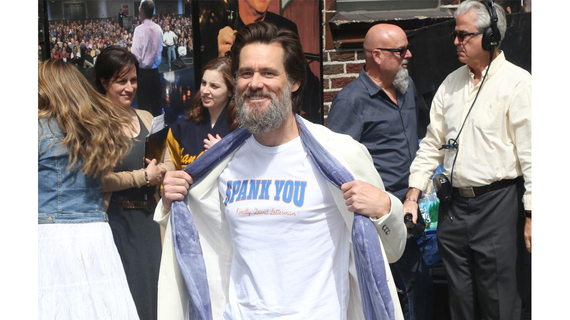 Jim Carrey praised for depression honesty - 8days