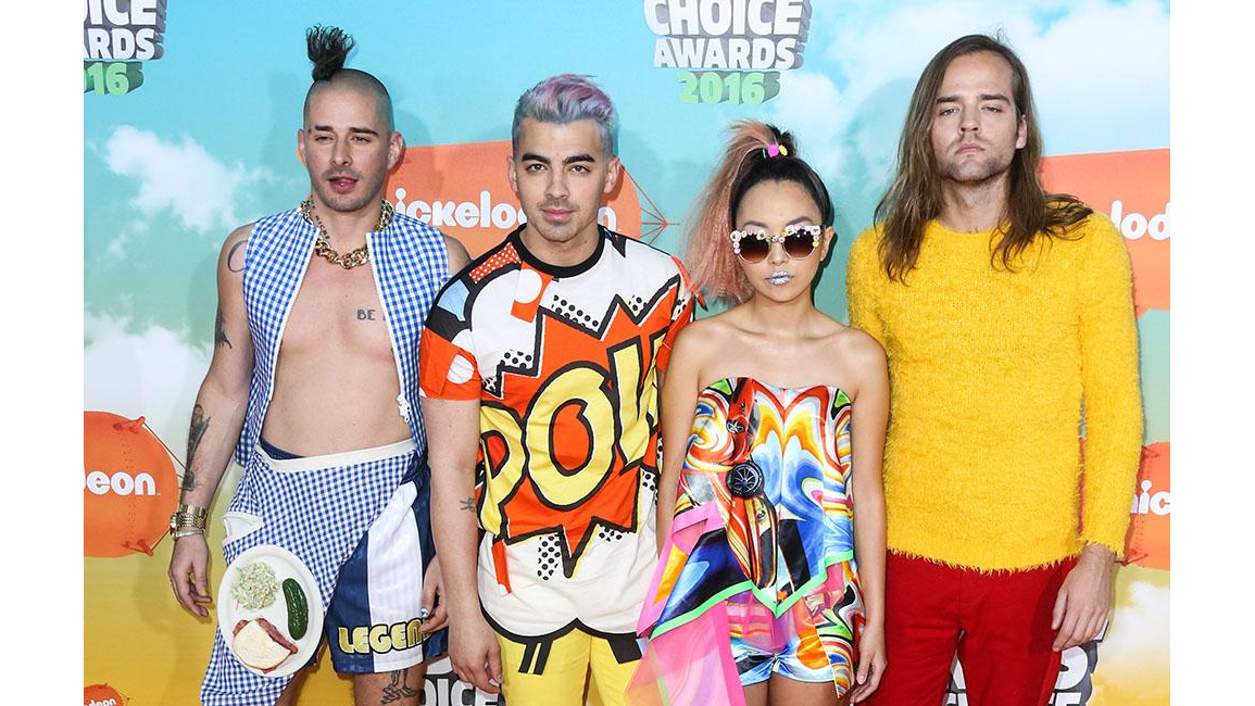 DNCE Don t Put Pressure On Themselves 8 Days dnce-don-t-put-pressure-on-themselves-8-days