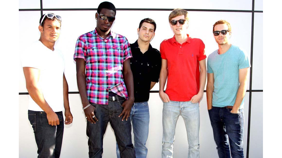 Blazin' Squad set to reunite - 8days