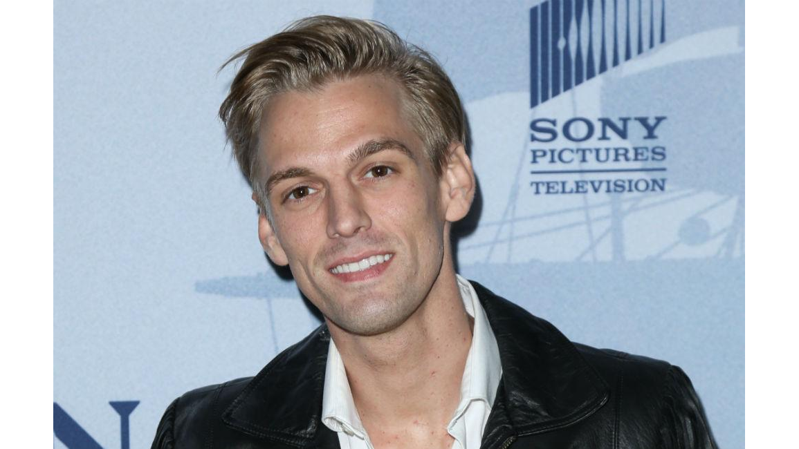 Aaron Carter body-shamed by fan - 8days