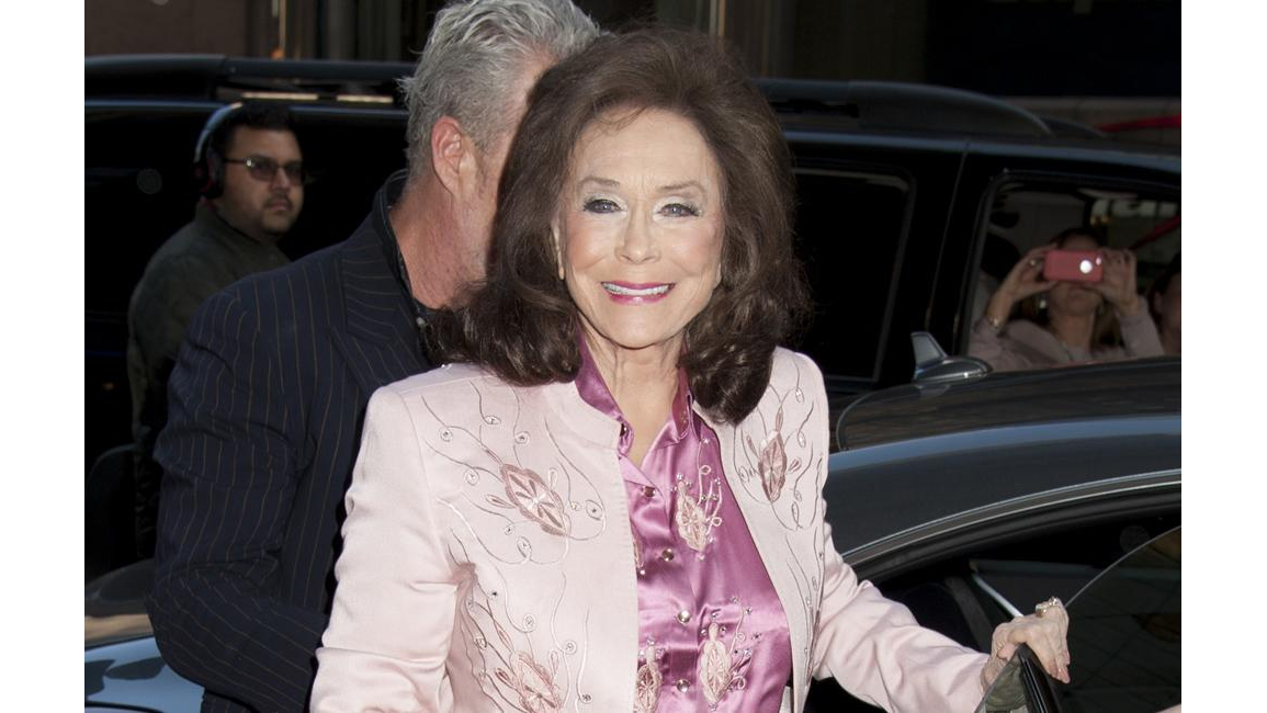 Loretta Lynn is 'doing great' as she recovers from stroke - 8days Loretta Lynn is 'doing great' as she recovers from stroke - 8days