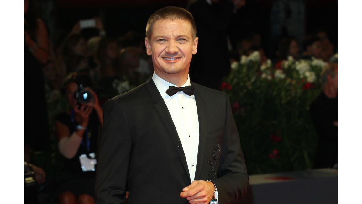 Jeremy Renner to star with Hannibal Buress in Tag - 8days