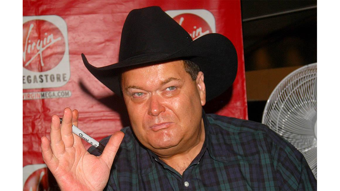 WWE legend Jim Ross' wife dies - 8days