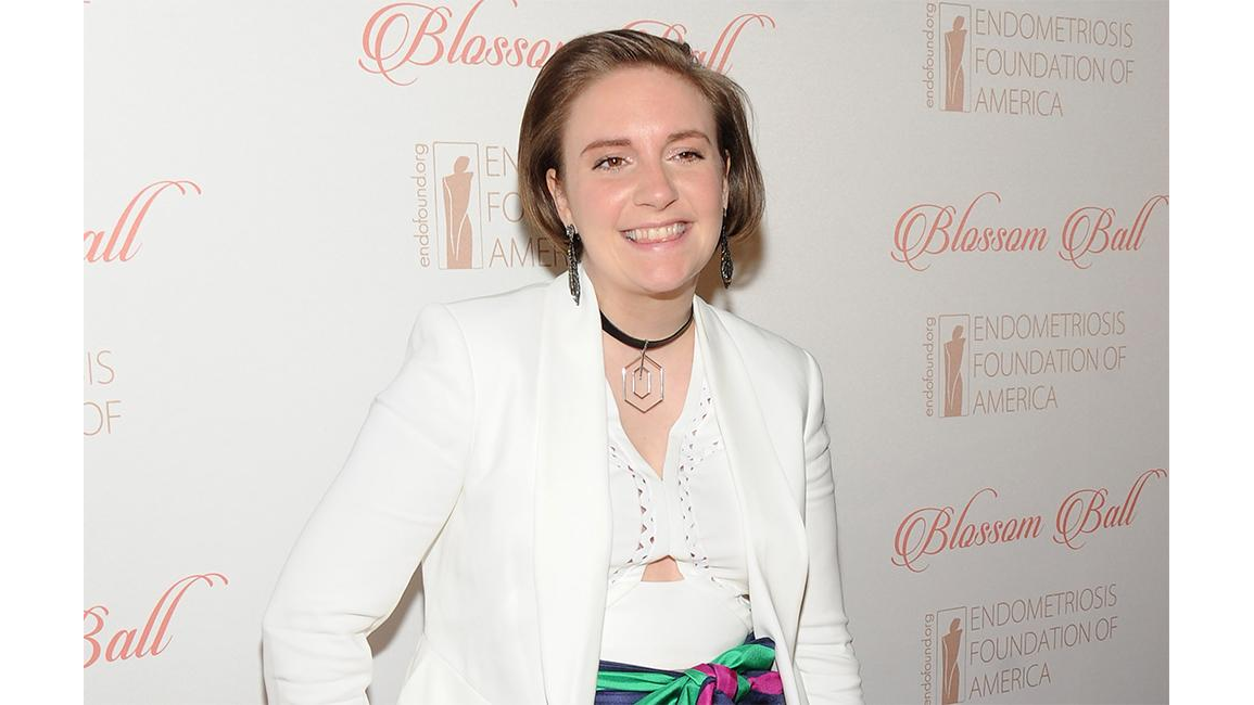 Body positive Lena Dunham - 8days