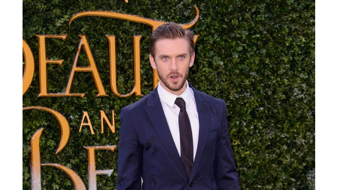 Dan Stevens' Downton apology - 8days