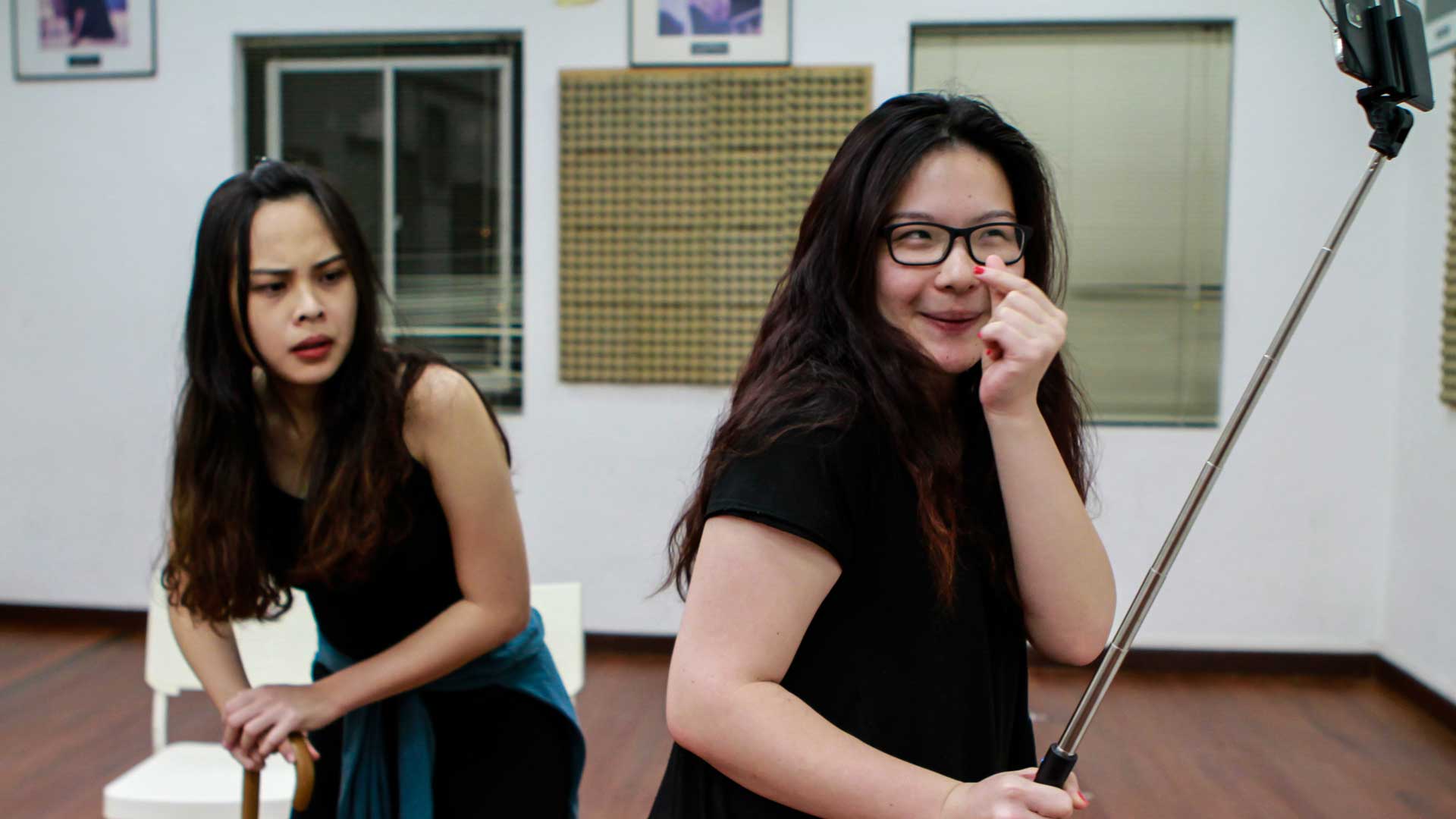 Watch: Crossings - 8days