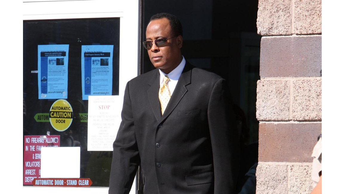 Conrad Murray wants to help Paris Jackson - 8 Days