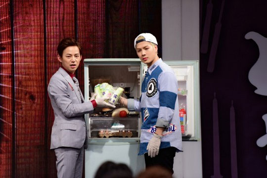 GOT7′s Jackson Makes MC Debut in Chinese Version of ′Refrigerator′ - 8days