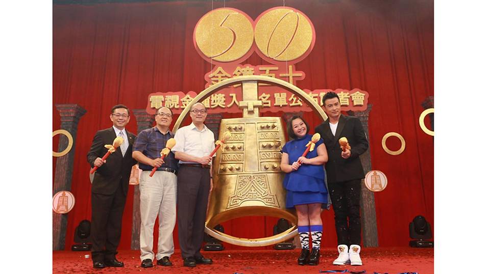 Zed greets his great-grandmother a day before she passes away - 8days