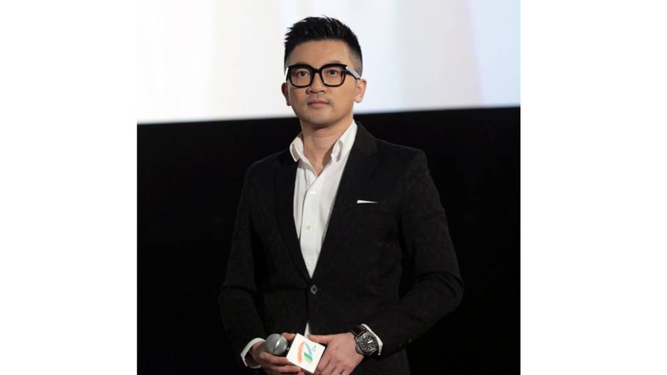 Alec Su too muscular for his fans? - 8days