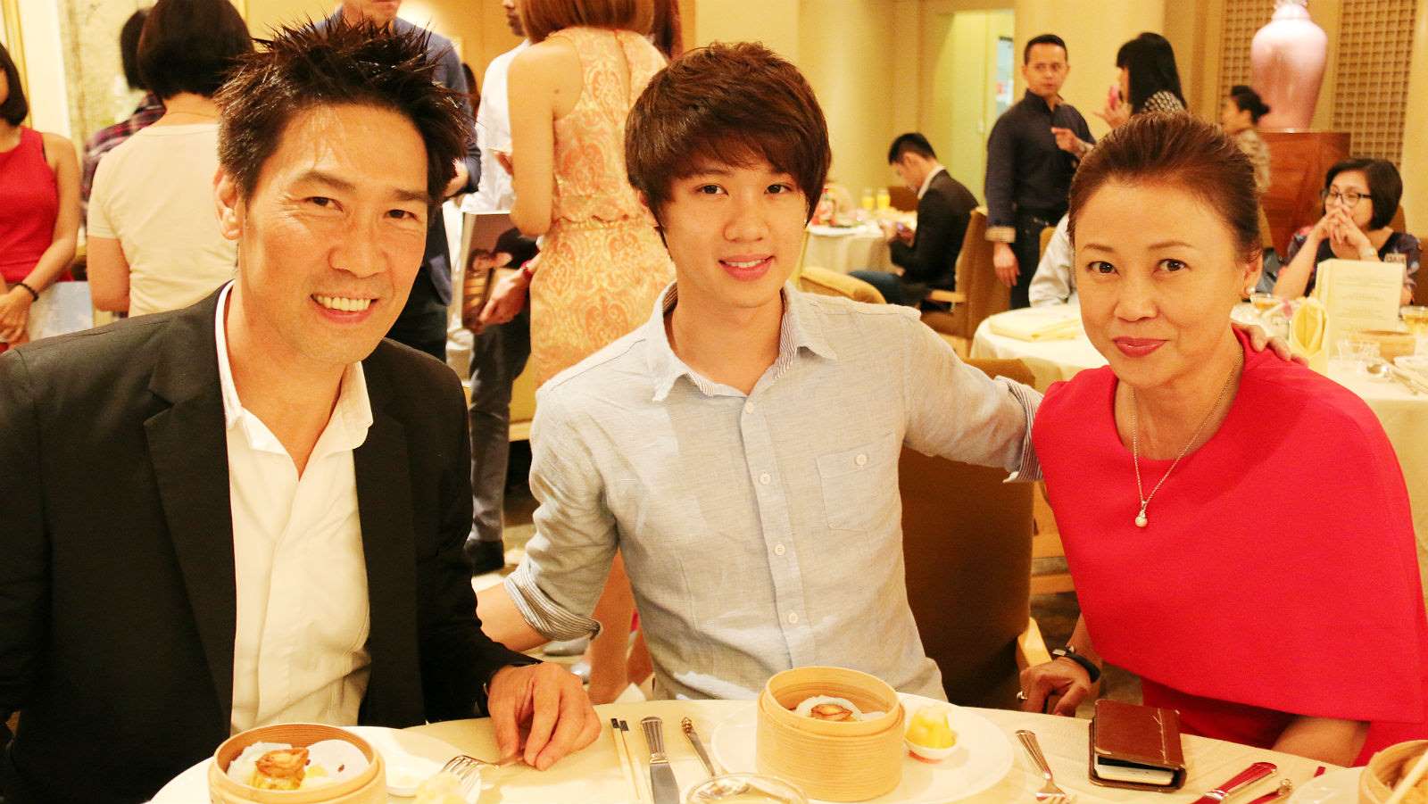 Edmund Chen wishes to act on TV again - 8days