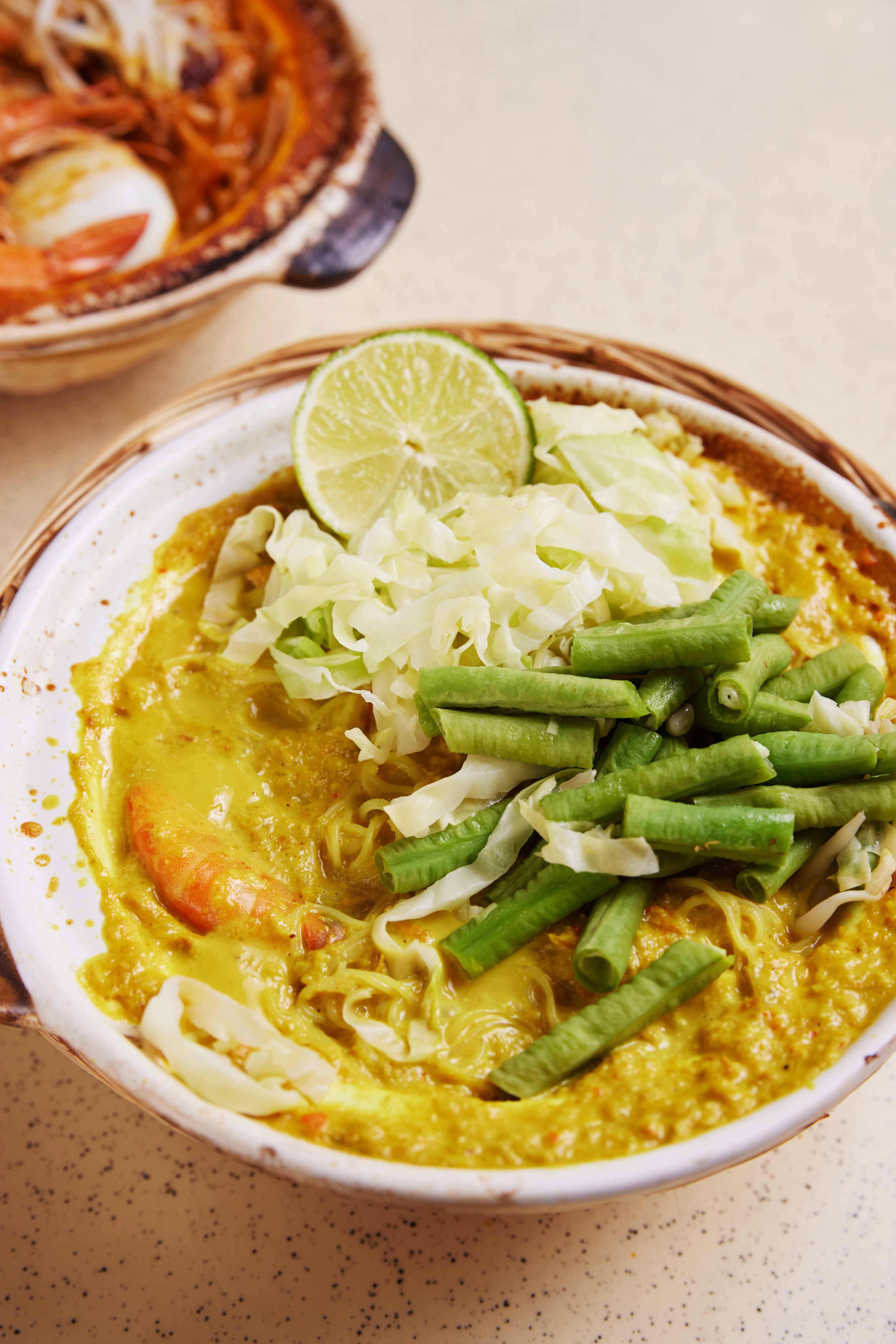 Thick, Rich Claypot Laksa With Baked Hokkaido Scallops By Millennial ...