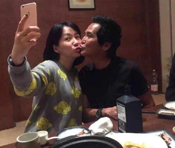 Chyi Chin Is 59 Years Young And Dresses Like A Teenager - 8 Days