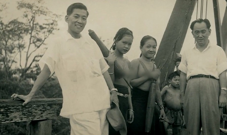 Bai Yan: His Life In Pictures - 8 Days