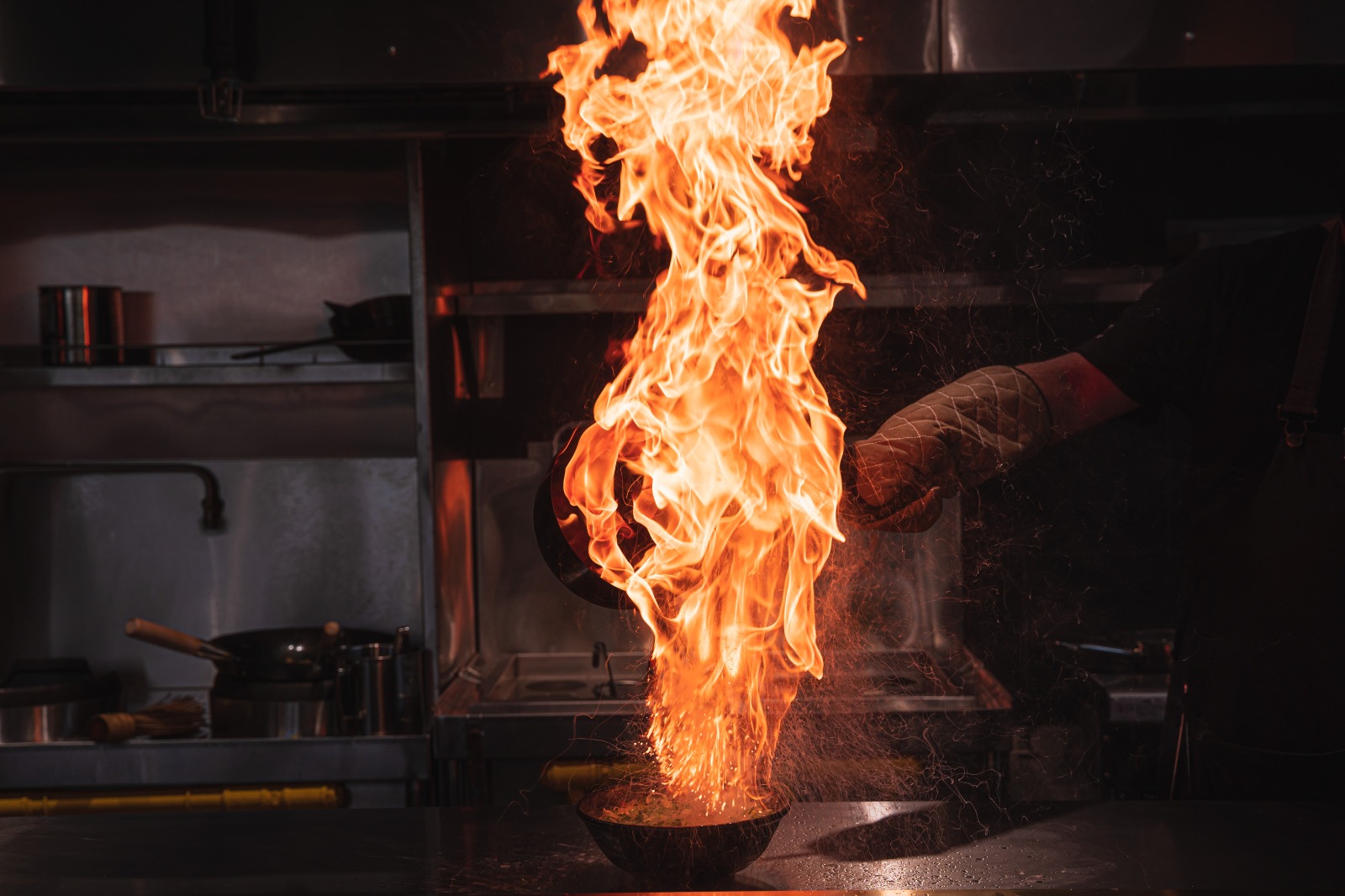 Kyoto’s Menbaka Fire Ramen Opening in S’pore, Has Chefs Lighting Your ...