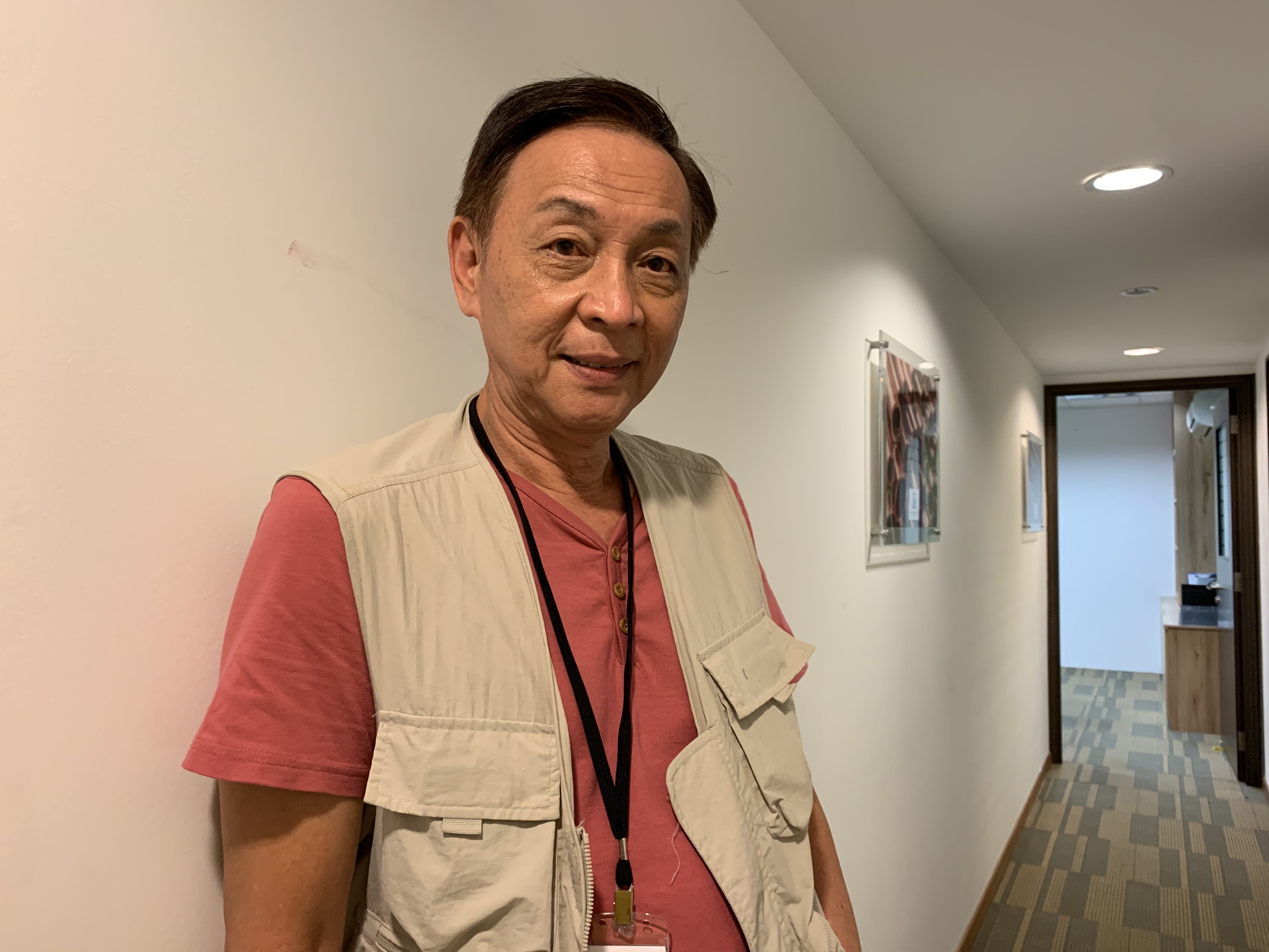 Veteran Actor Hong Guorui Says He Became A Grab Driver "For Fun"; Finds ...