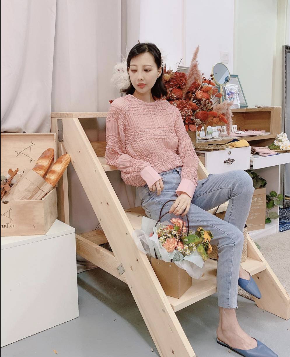 Hongkong Singer Sarena Li Has Been Battling Rare Form Of Cancer That ...