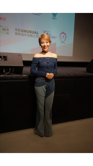 Della Ding is ready to fall in love - 8days