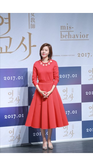 Kim Ha-neul can't recognise herself in "Misbehavior" - 8days