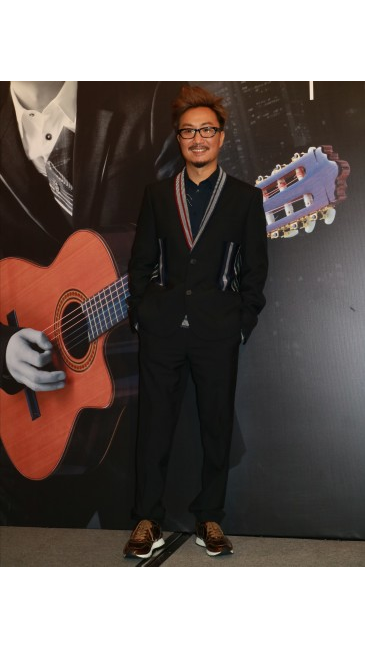 Ronald Cheng's daughter and father to perform with him at his concerts ...