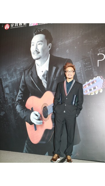 Ronald Cheng's daughter and father to perform with him at his concerts ...