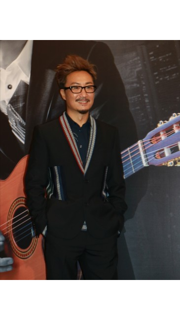 Ronald Cheng's daughter and father to perform with him at his concerts ...
