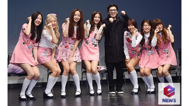 [Photo] Momoland Holds Showcase for Debut Album - 8days